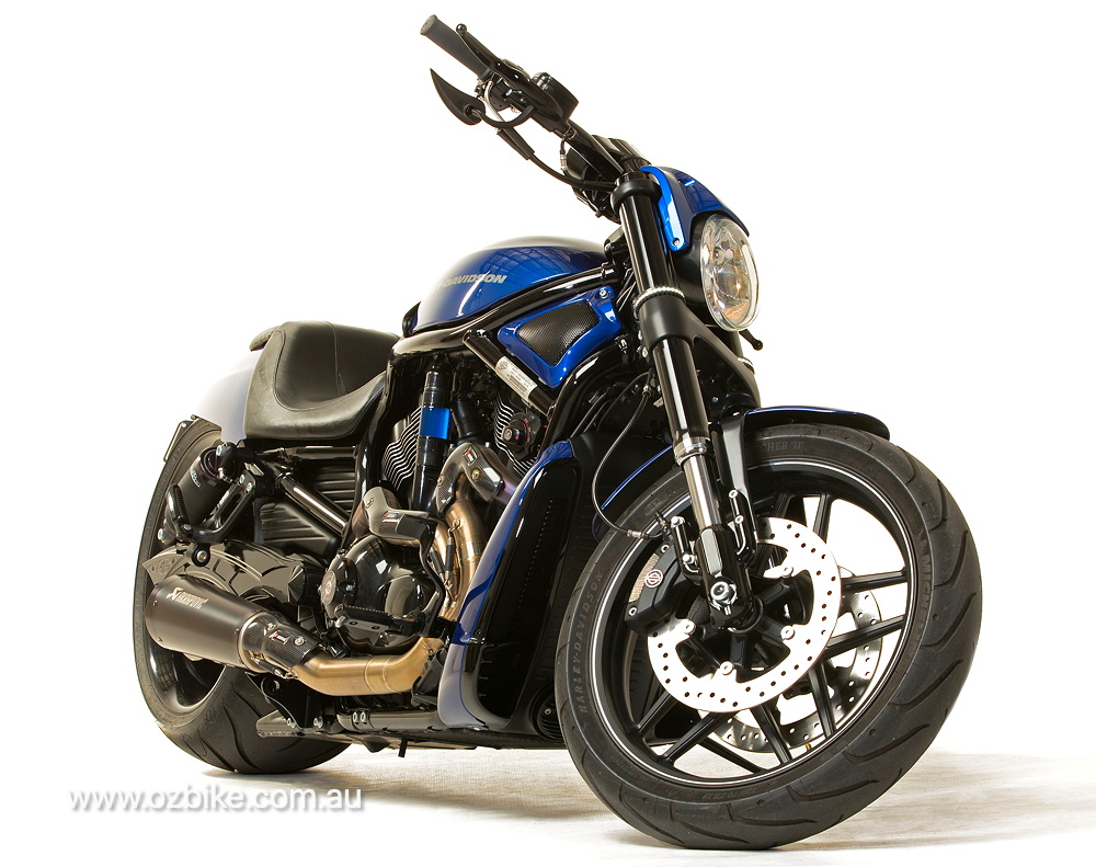 WUT NOW Harley-Davidson Night Rod & Jessie