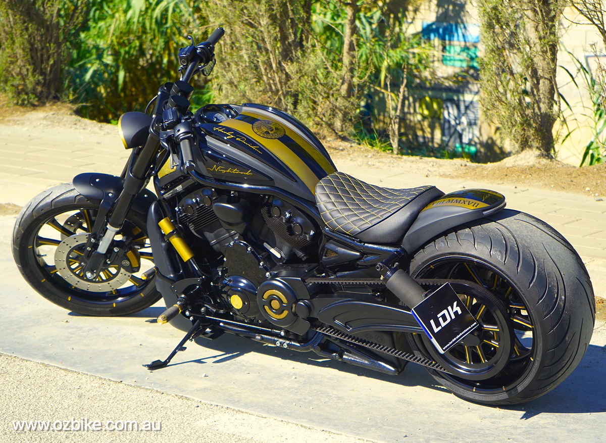 Harley-Davidson V-Rod Night Rod 330
