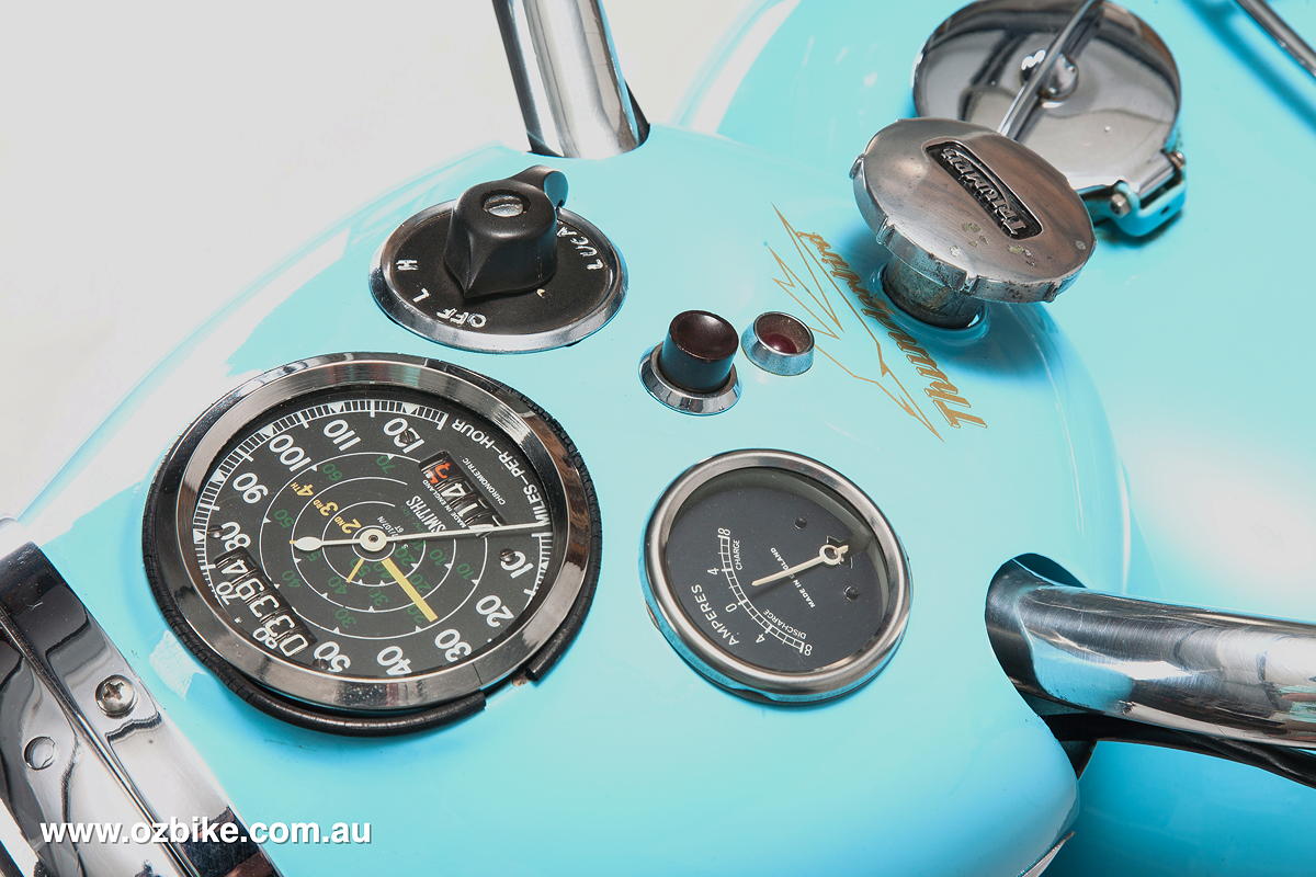 Ozbike Digital Magazine: Polychromatic Blue Thunderbird Classical Gas ...